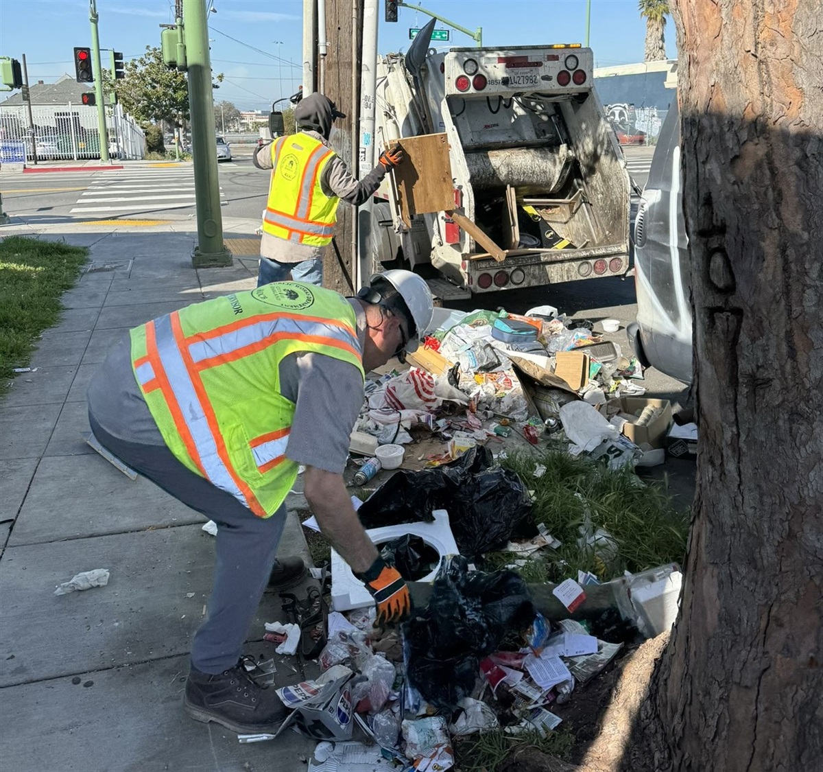 Oakland Increases Weekend Staffing to Boost Illegal Dumping Cleanup ...
